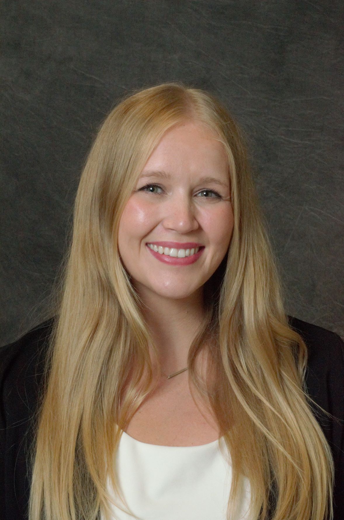 Olga Almanza's Instagram, Twitter & Facebook on IDCrawl